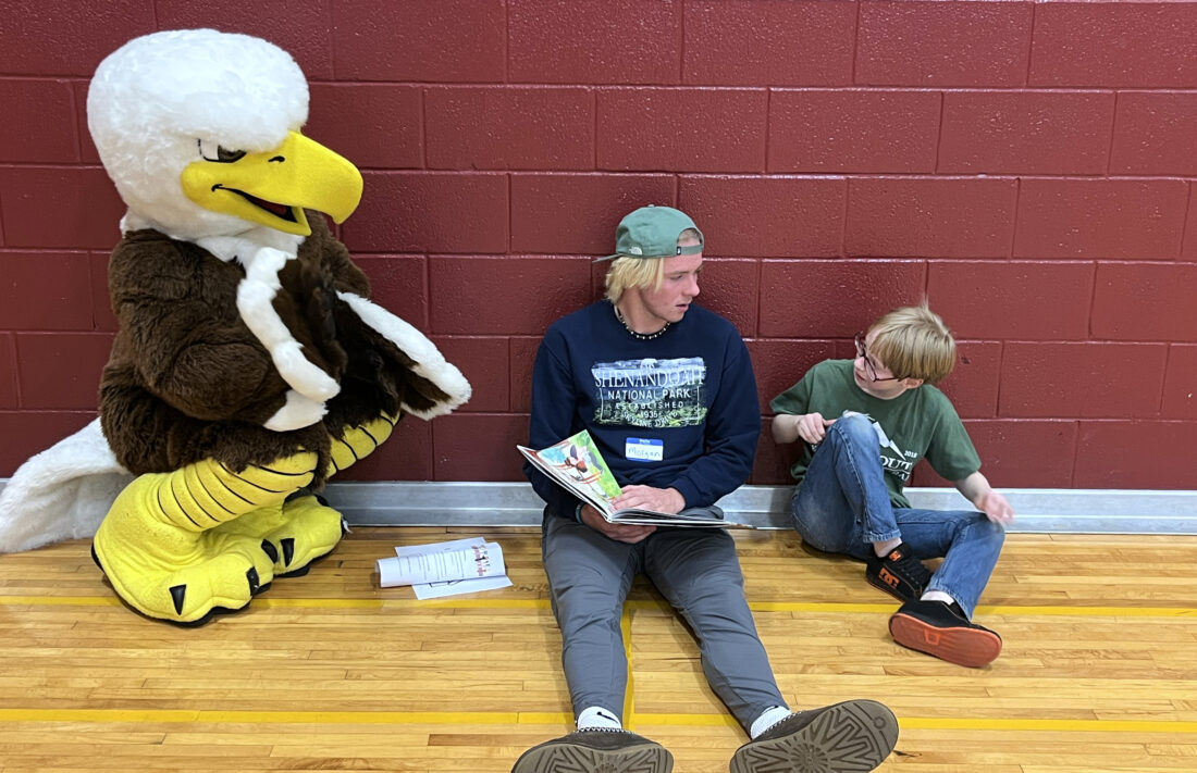 Lock Haven athletes read to Reach Out Mentor Program at university ...
